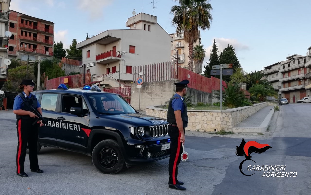 Diffonde video e foto intime dell’ex compagno. Per la donna scatta il ...